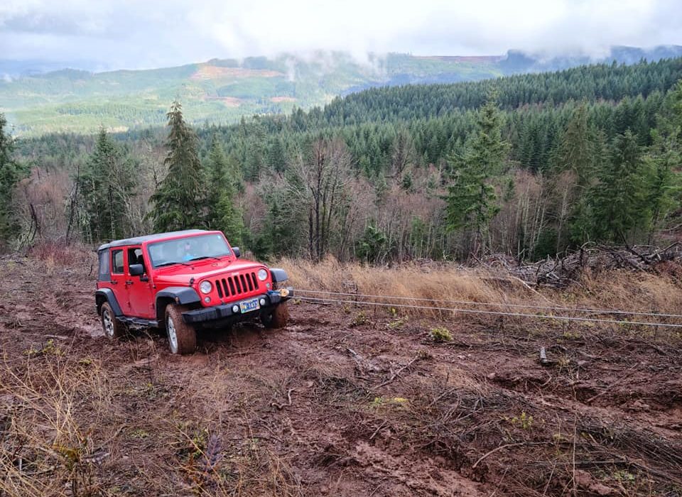 Jeep stuck in mud - Offroad Recovery Portal