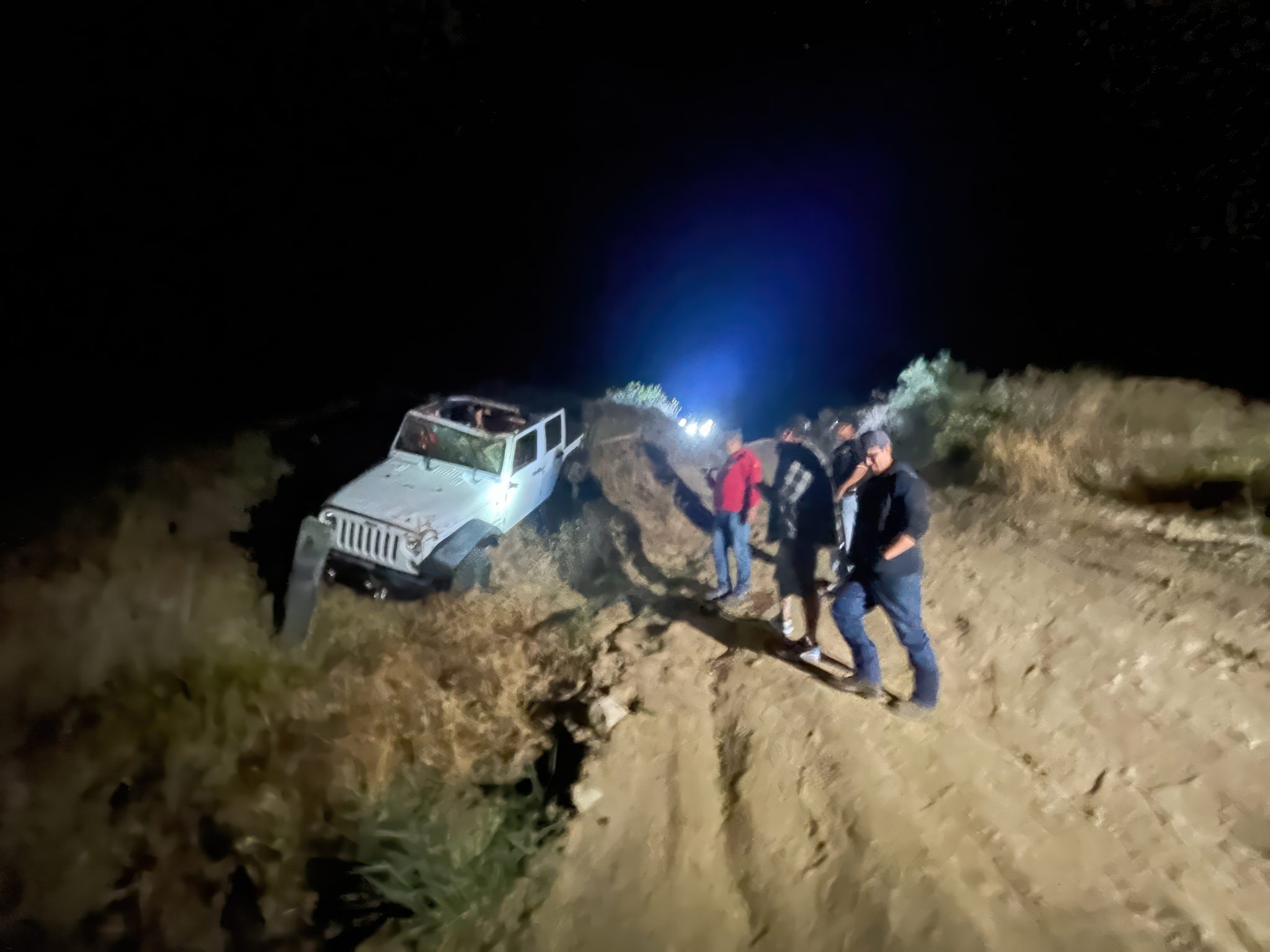 Rolled Jeep in California - Offroad Portal
